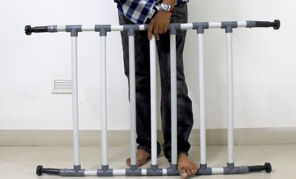 No drill child / baby proof gate with PVC pipes [Video] | Woodooz Home ...